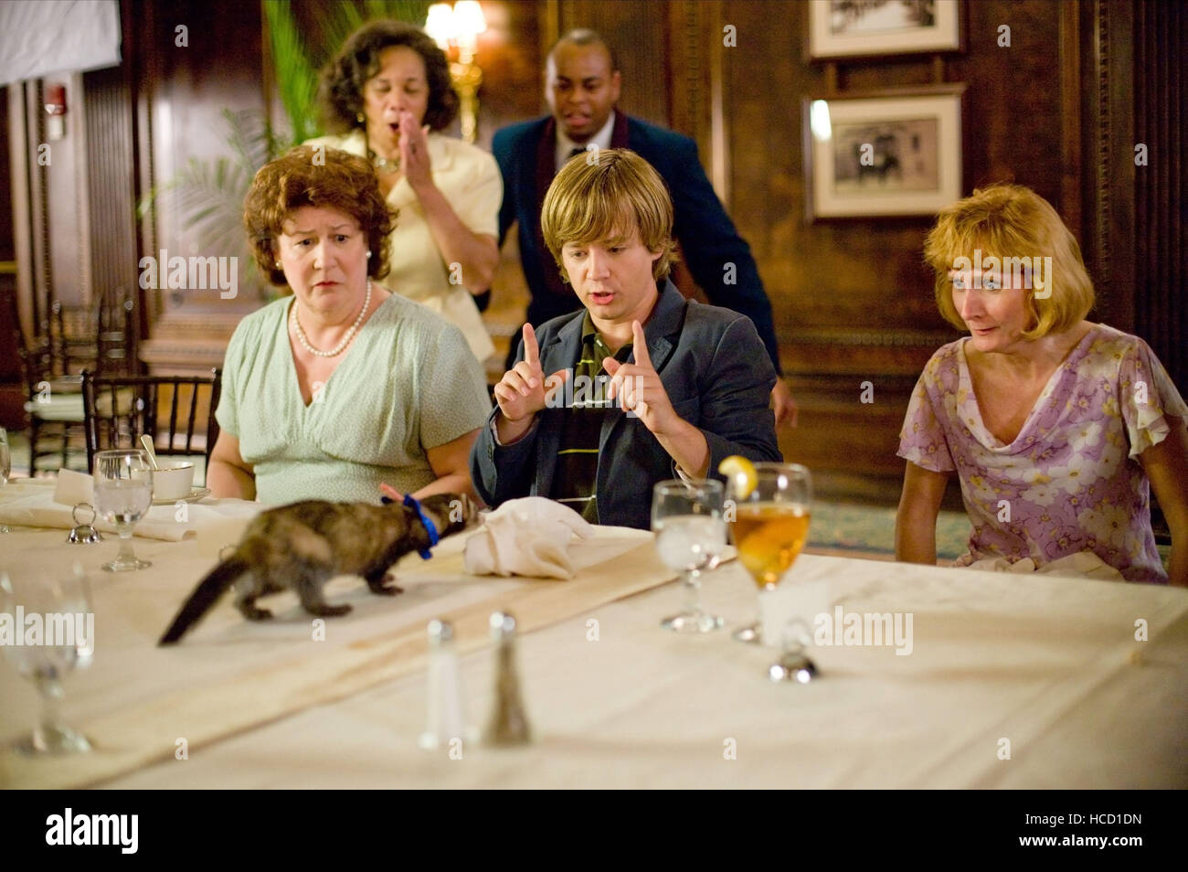 HANNAH MONTANA: THE MOVIE, Margo Martindale (front left), Jason Earles ...