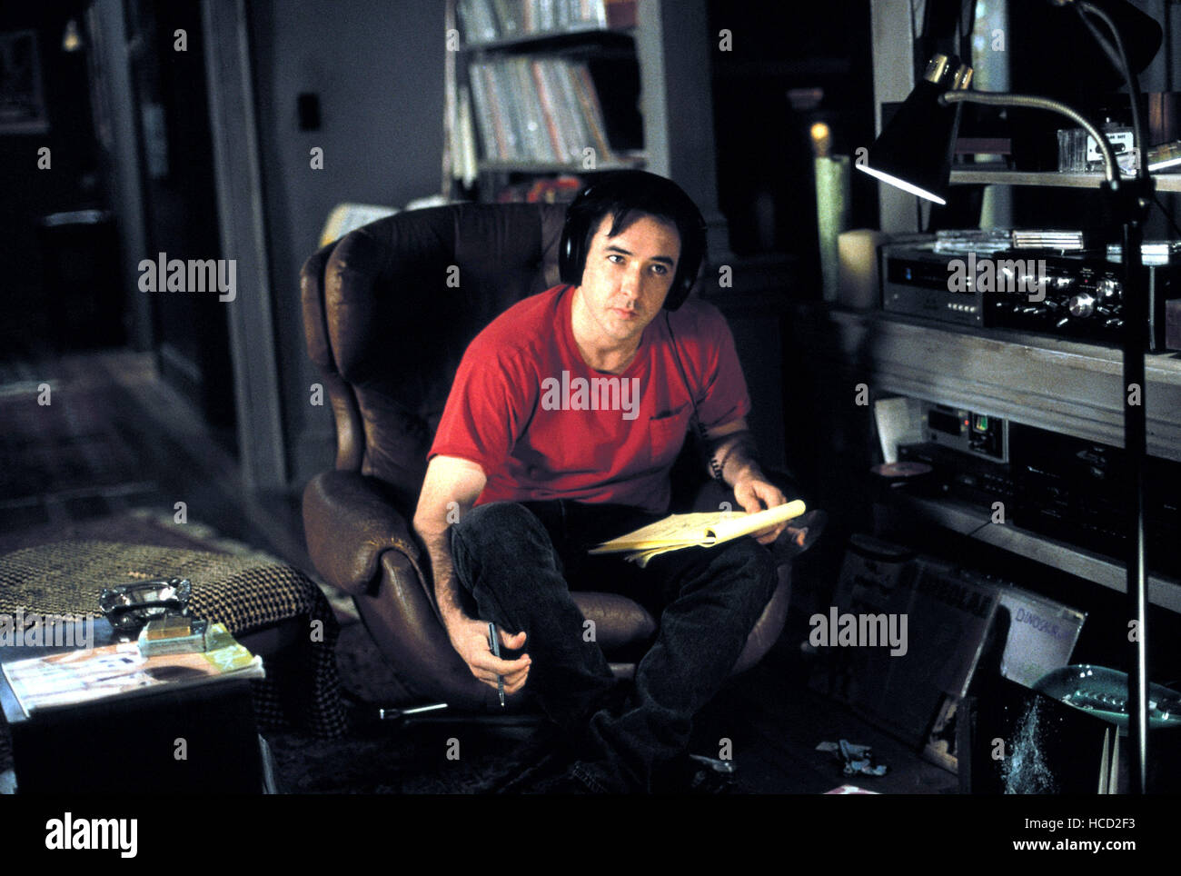 HIGH FIDELITY, John Cusack, 2000, (c) Buena Vista/courtesy Everett ...