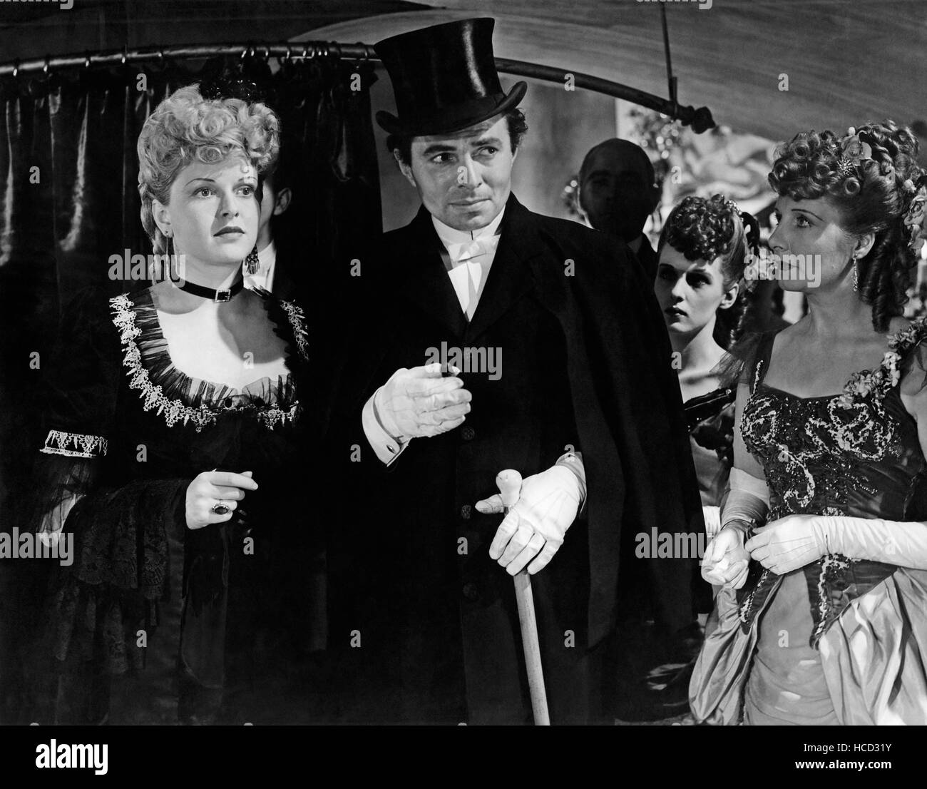 FANNY BY GASLIGHT, (aka MAN OF EVIL), James Mason (center), 1944 Stock ...