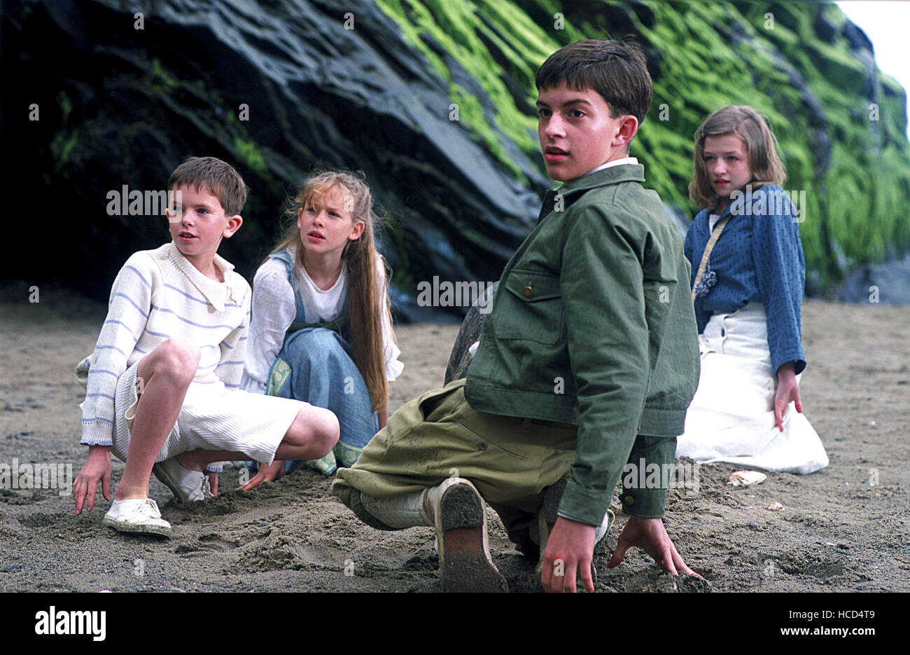 FIVE CHILDREN AND IT, Freddie Highmore, Poppy Rogers, Jonathan Bailey ...