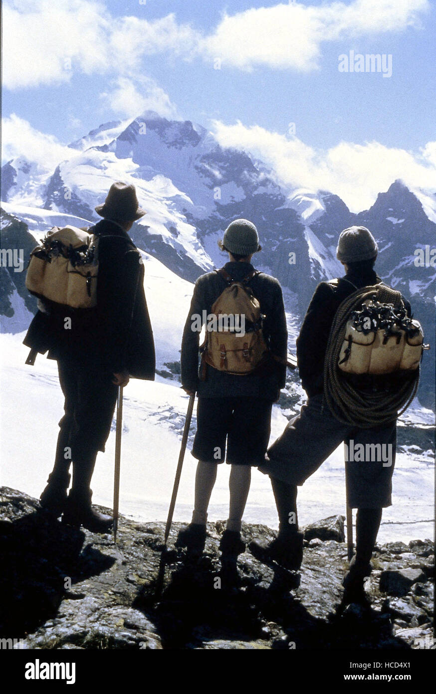 FIVE DAYS ONE SUMMER, Sean Connery, Betsy Brantley, Lambert Wilson ...