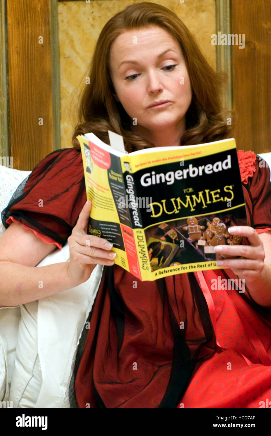 FRED CLAUS, Miranda Richardson, 2007. ©Warner Bros./courtesy Everett ...