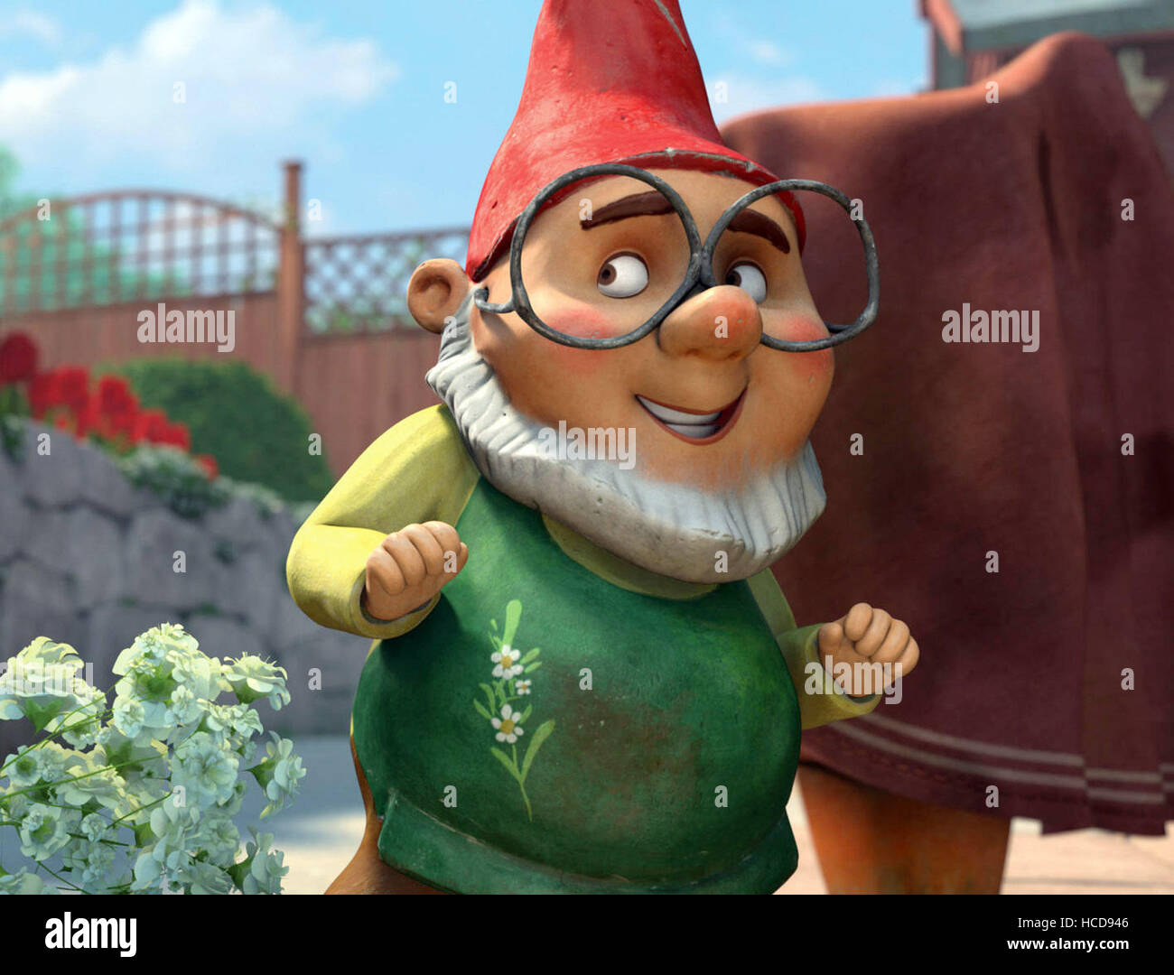 GNOMEO & JULIET, (aka GNOMEO AND JULIET), Paris (voice: Stephen ...