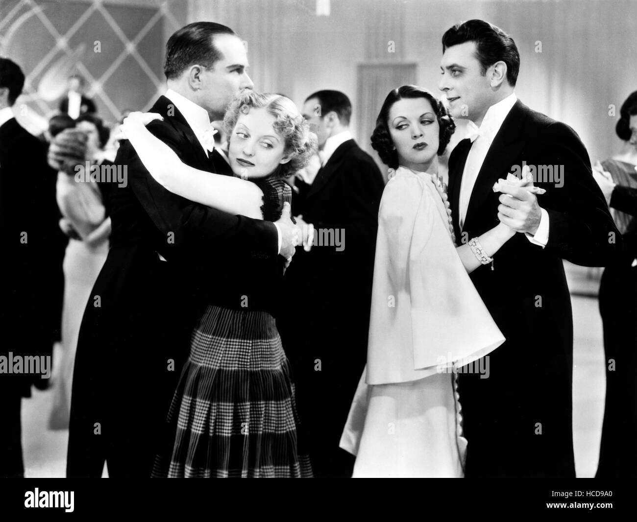 THE GOLDEN ARROW, Earle Foxe, Bette Davis, Carol Hughes, George Brent ...