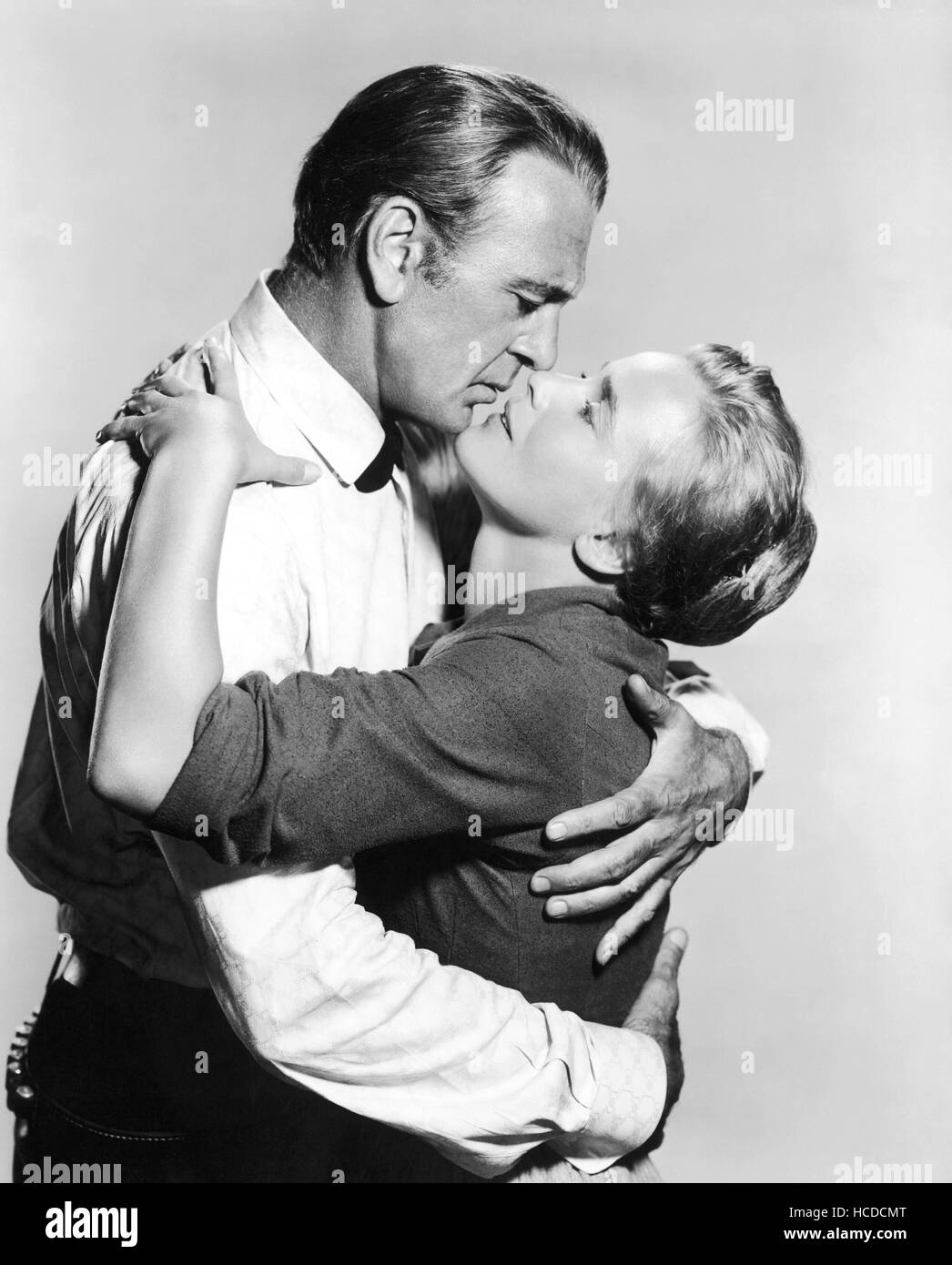 THE HANGING TREE, from left: Gary Cooper, Maria Schell, 1959 Stock ...