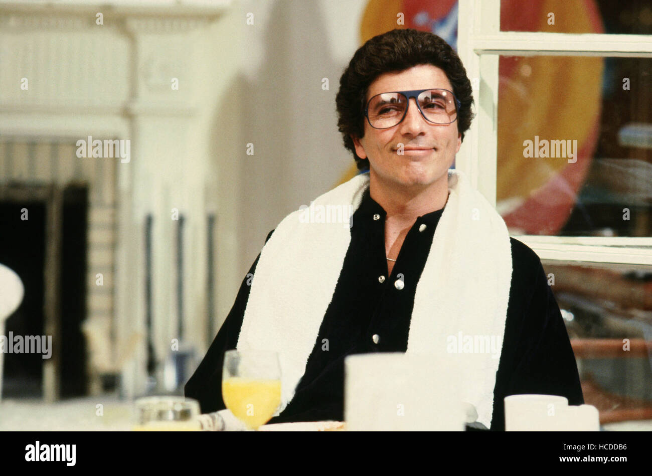 HERO AT LARGE, Bert Convy, 1980, (c) MGM/courtesy Everett Collection ...