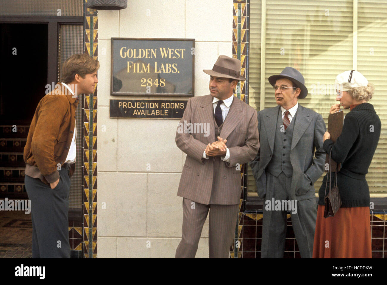 HEARTS OF THE WEST, Jeff Bridges, Alan Arkin, Woodrow Parfrey, Blythe ...
