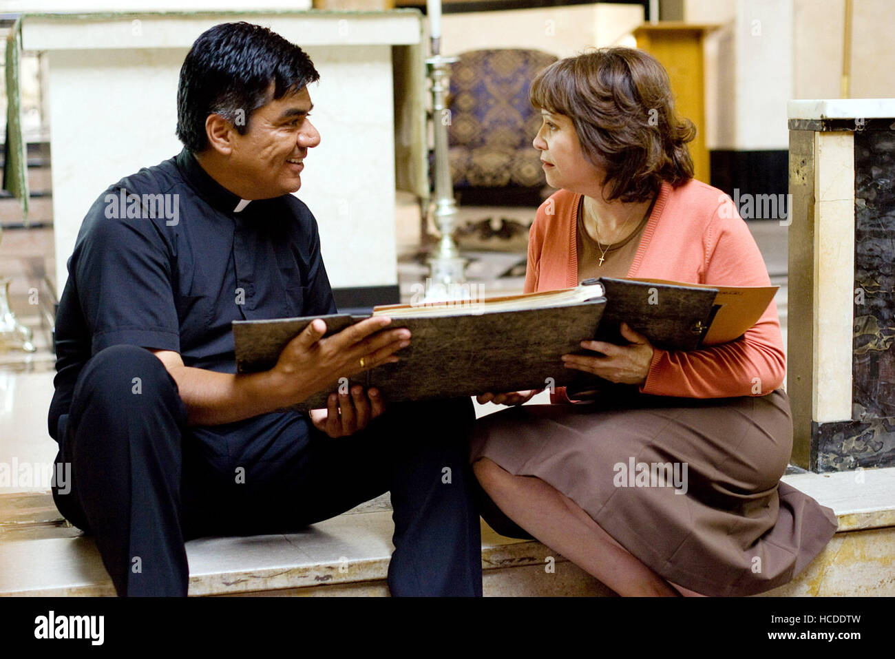 HENRY POOLE IS HERE, George Lopez, Adriana Barraza, 2008. ©Overture ...