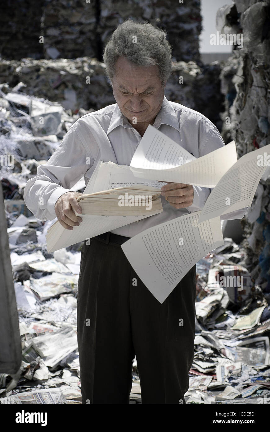 FOOTNOTE, (aka HEARAT SHULAYIM), Shlomo Bar-Aba, 2011. ph: Ron ...