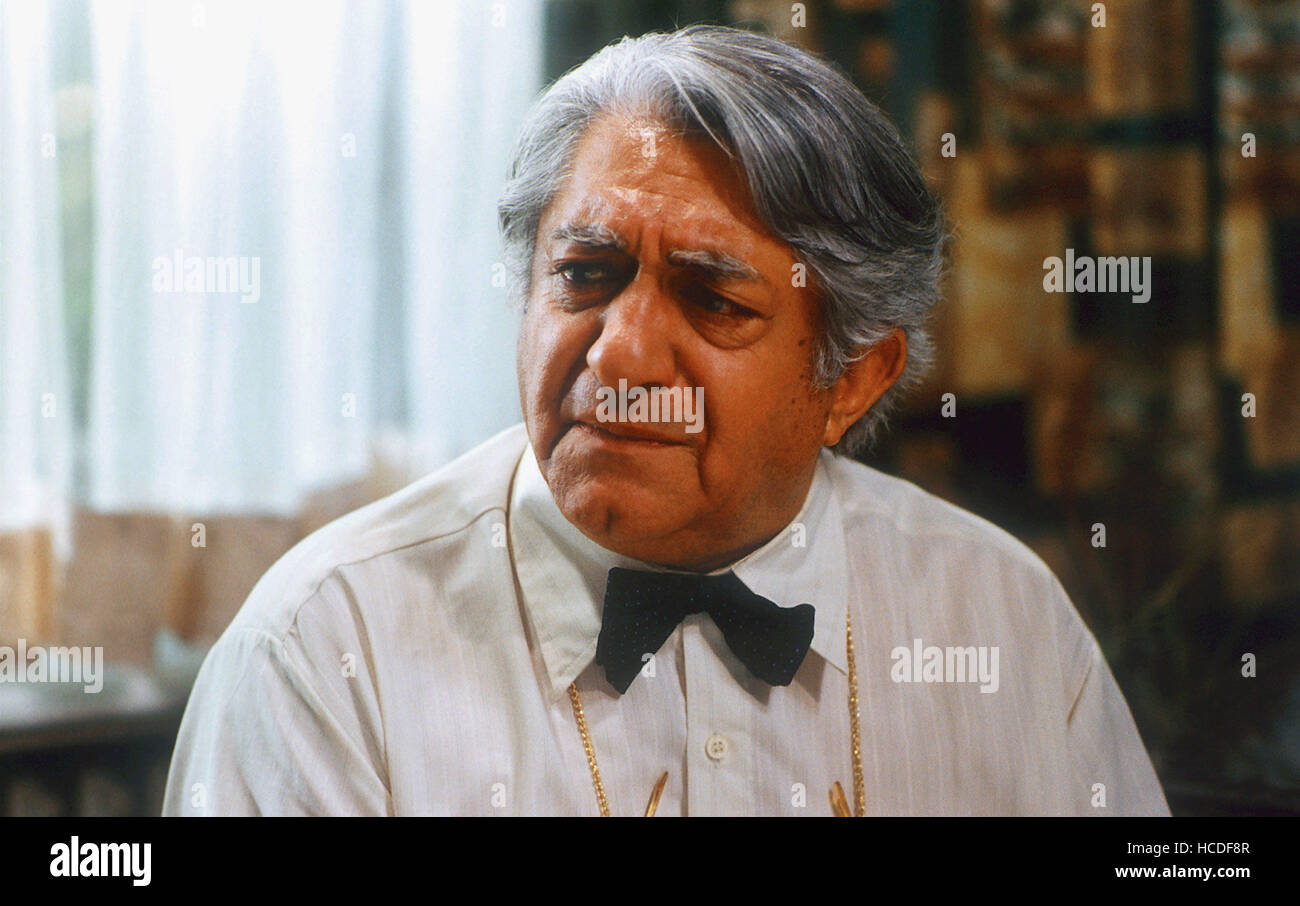 A HOUSE BUILT ON WATER, (aka KHANEI RUYE AB), Ezzatolah Entezami, 2002 ...