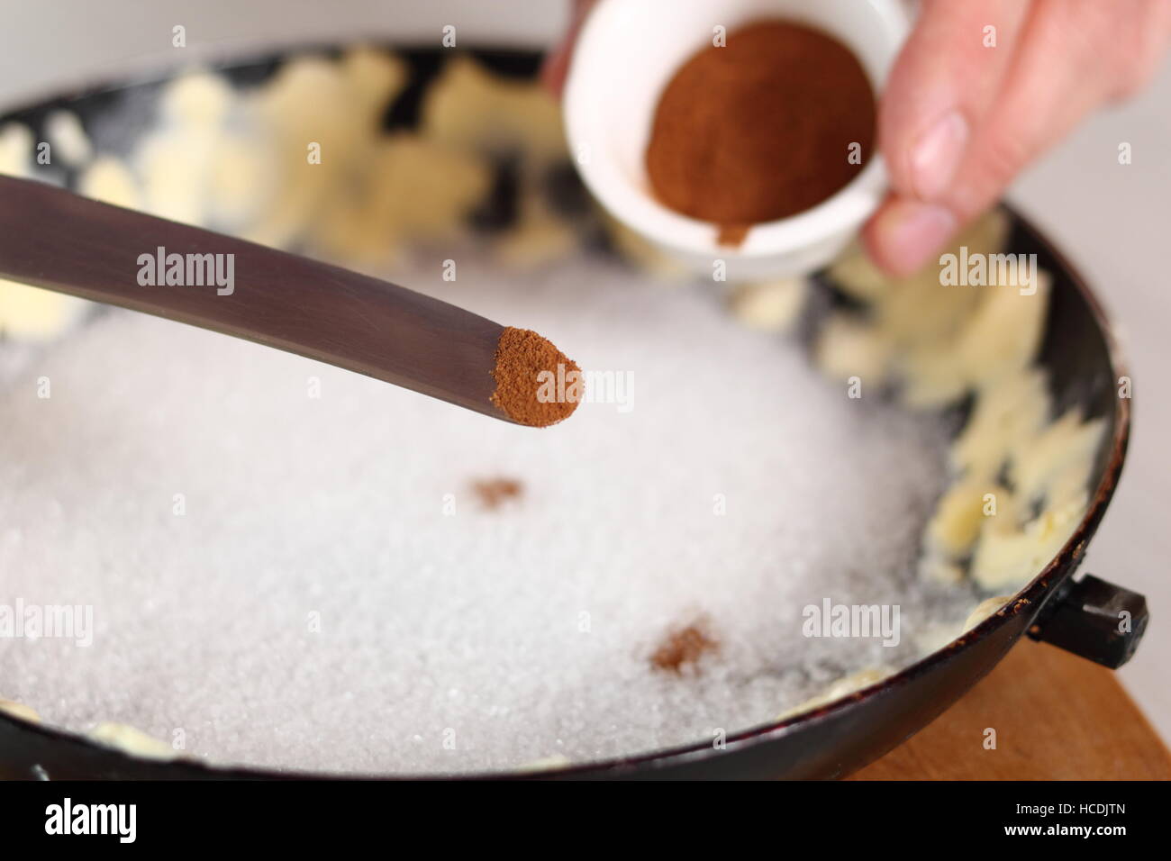 Sprinkle cinnamon powder over sugar layer. Making Apple Tarte Tatin ...
