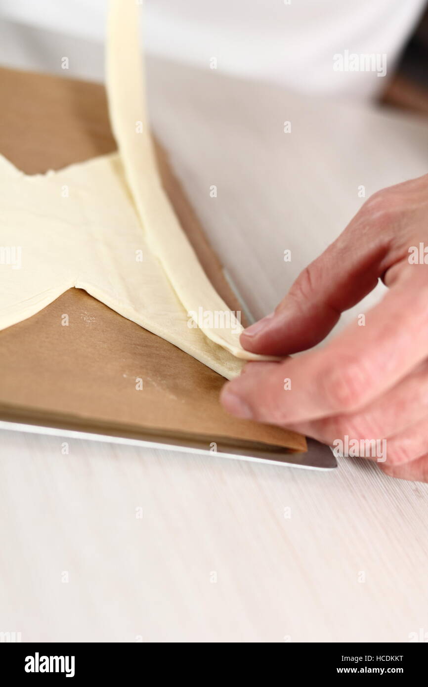 Place Strip of Puff Pastry around Rim of Puff Pastry Base. Making ...