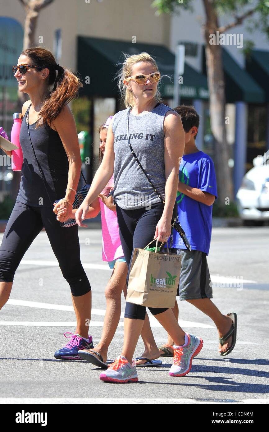 Reese Witherspoon after dance class exercise in Brentwood, Los Angeles ...