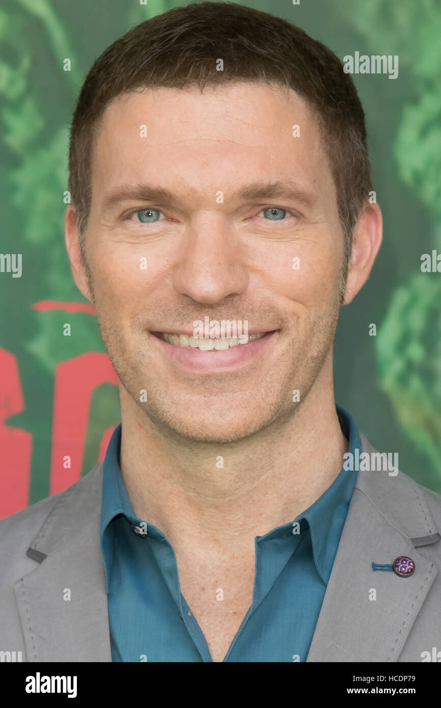'Kubo and the Two Strings' Premiere Featuring: Travis Knight Where ...