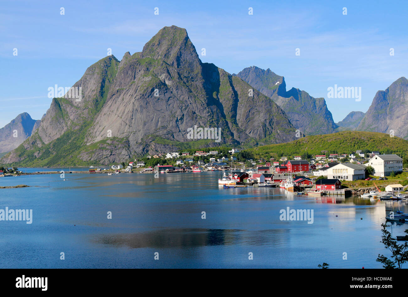 Reinefjord hi-res stock photography and images - Alamy