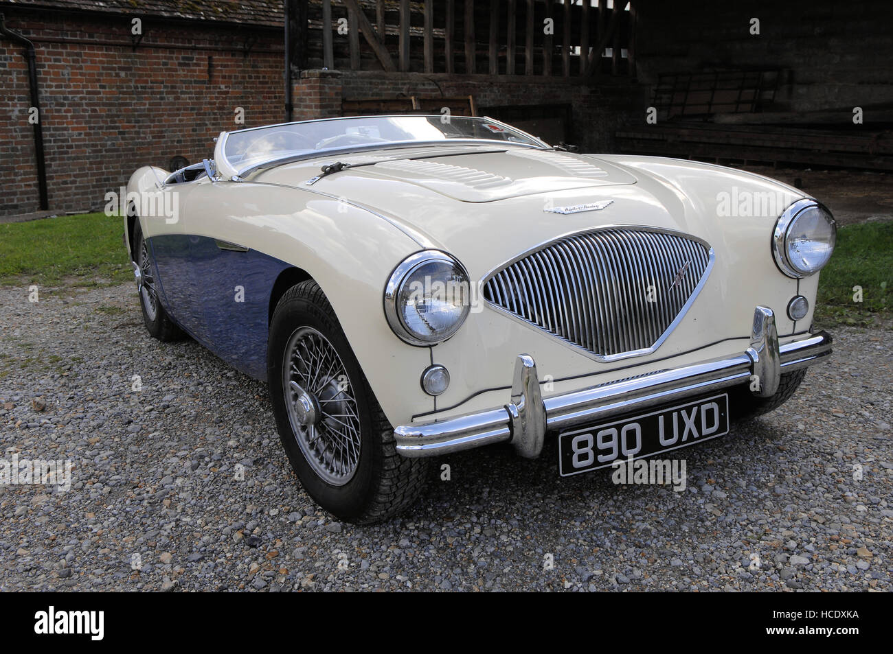 1955 Austin Healey 100/4 classic sports car Stock Photo - Alamy