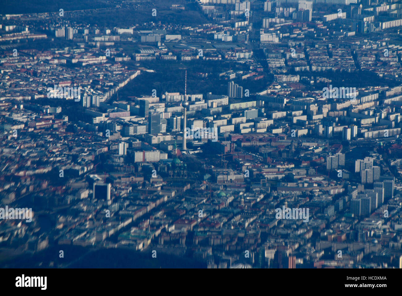 Luftbild: Berlin vom Flugzeug aus gesehen Stock Photo - Alamy