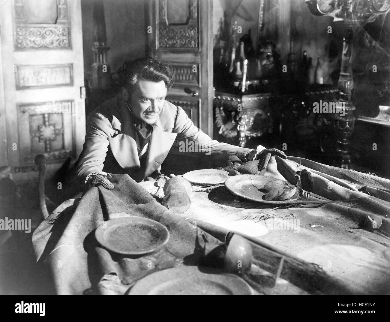 GREAT EXPECTATIONS, John Mills, 1946 Stock Photo - Alamy
