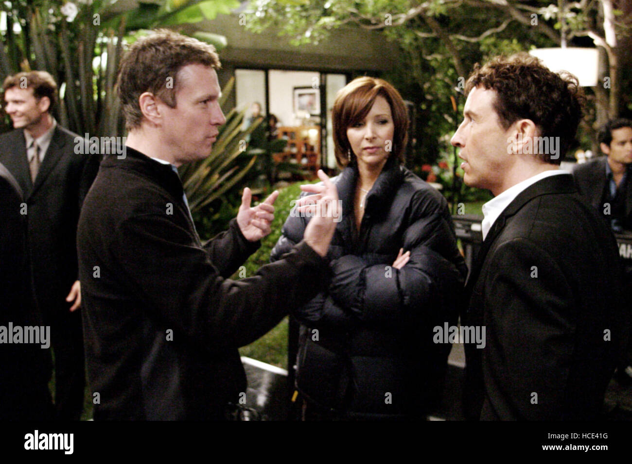HAPPY ENDINGS, director Don Roos, Lisa Kudrow, Steve Coogan on set, 2005, (c) Lions Gate ...