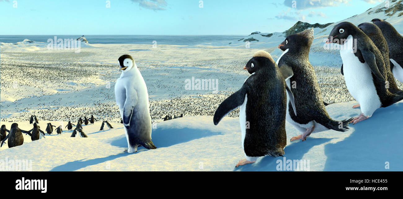 HAPPY FEET, Mumble (left, voice: Elijah Wood), Ramon (second from left ...