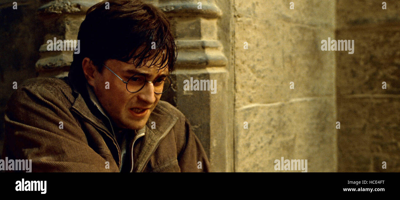 HARRY POTTER AND THE DEATHLY HALLOWS: PART 2, Daniel Radcliffe, 2011 ...