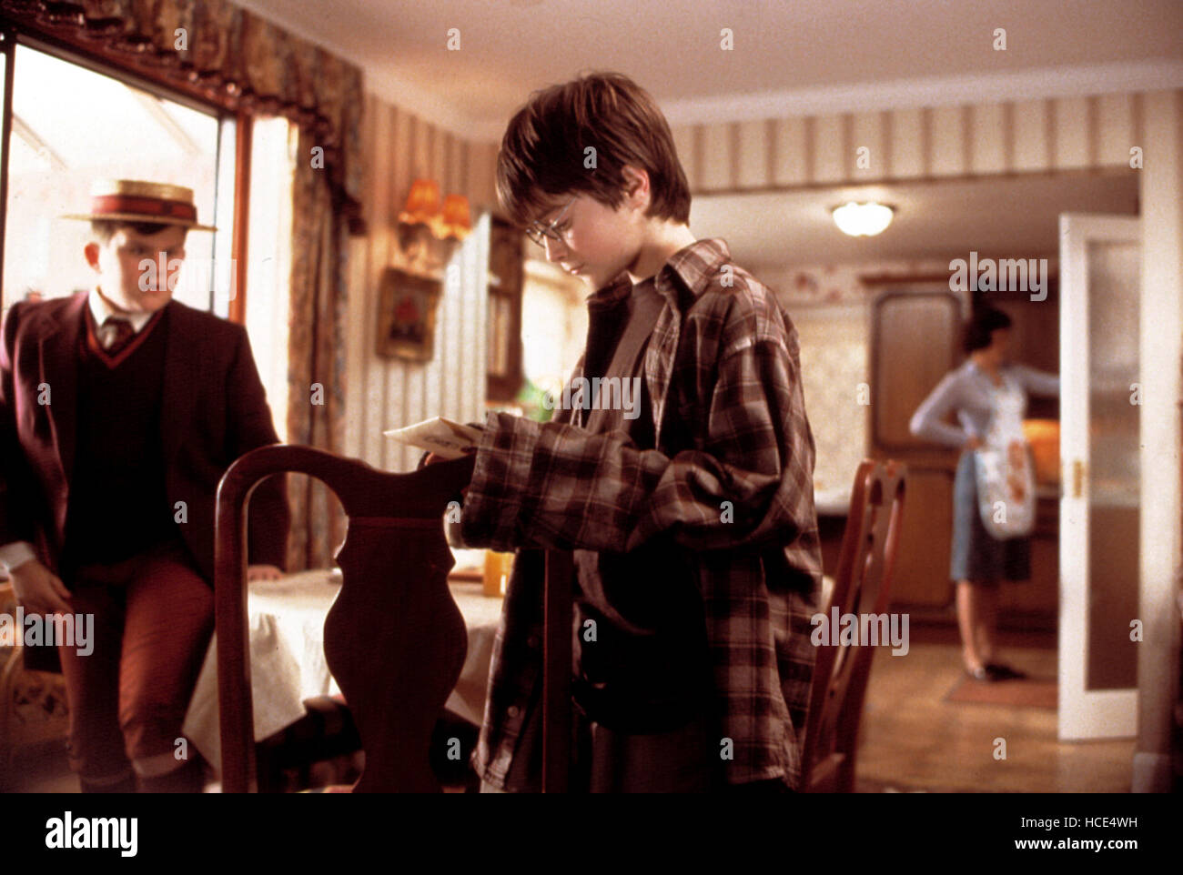 HARRY POTTER AND THE SORCERER'S STONE, Harry Melling, Daniel Radcliffe ...