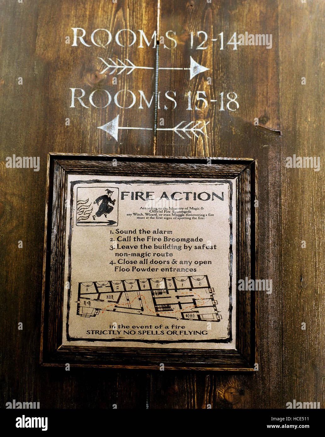 HARRY POTTER AND THE PRISONER OF AZKABAN, witch and wizard fire escape ...