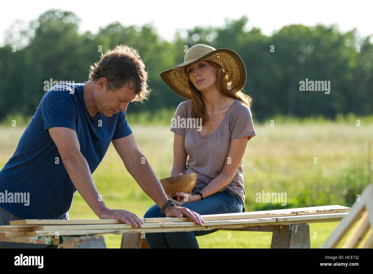 HEAVEN IS FOR REAL, l-r: Greg Kinnear, Kelly Reilly, 2014, ph: Allen ...