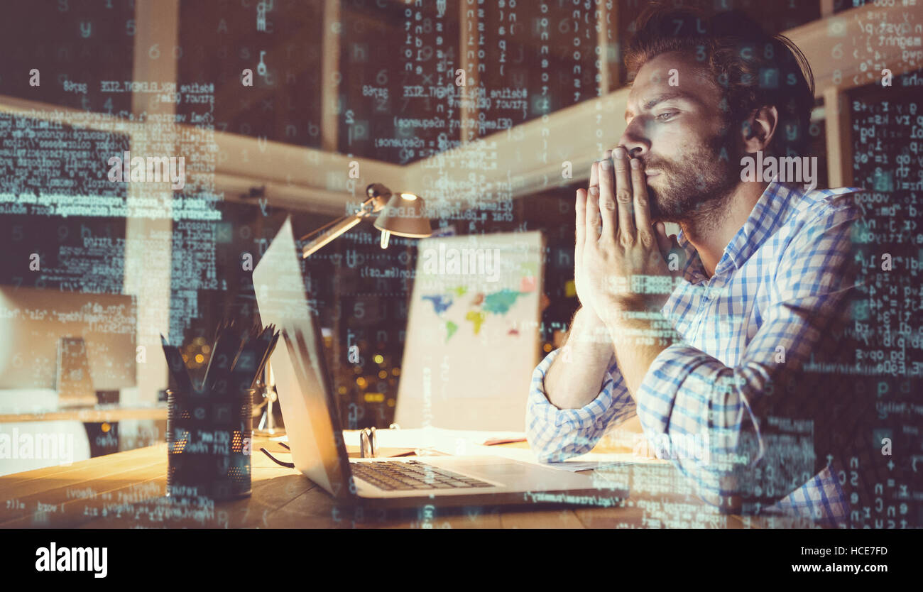 Working by night hi-res stock photography and images - Alamy