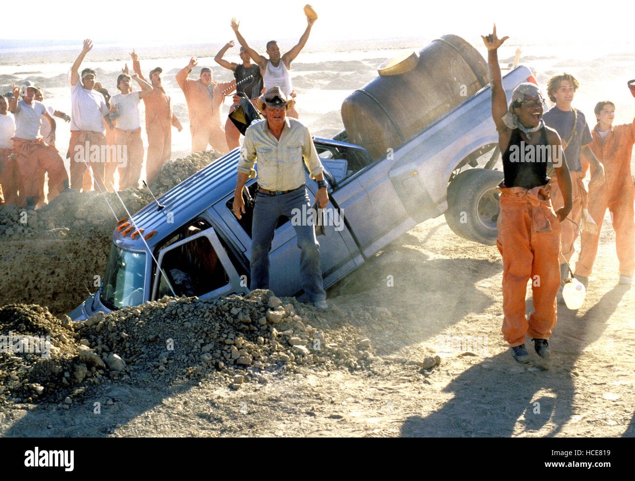 HOLES, Jon Voight, Brenden Jefferson, Max Kasch, Noah Poletiek, 2003 ...