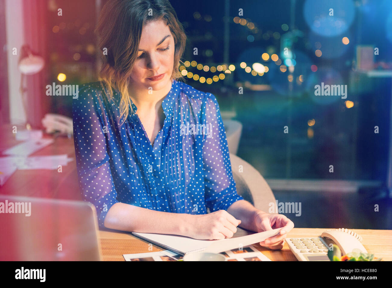 Reading document paper hi-res stock photography and images - Alamy