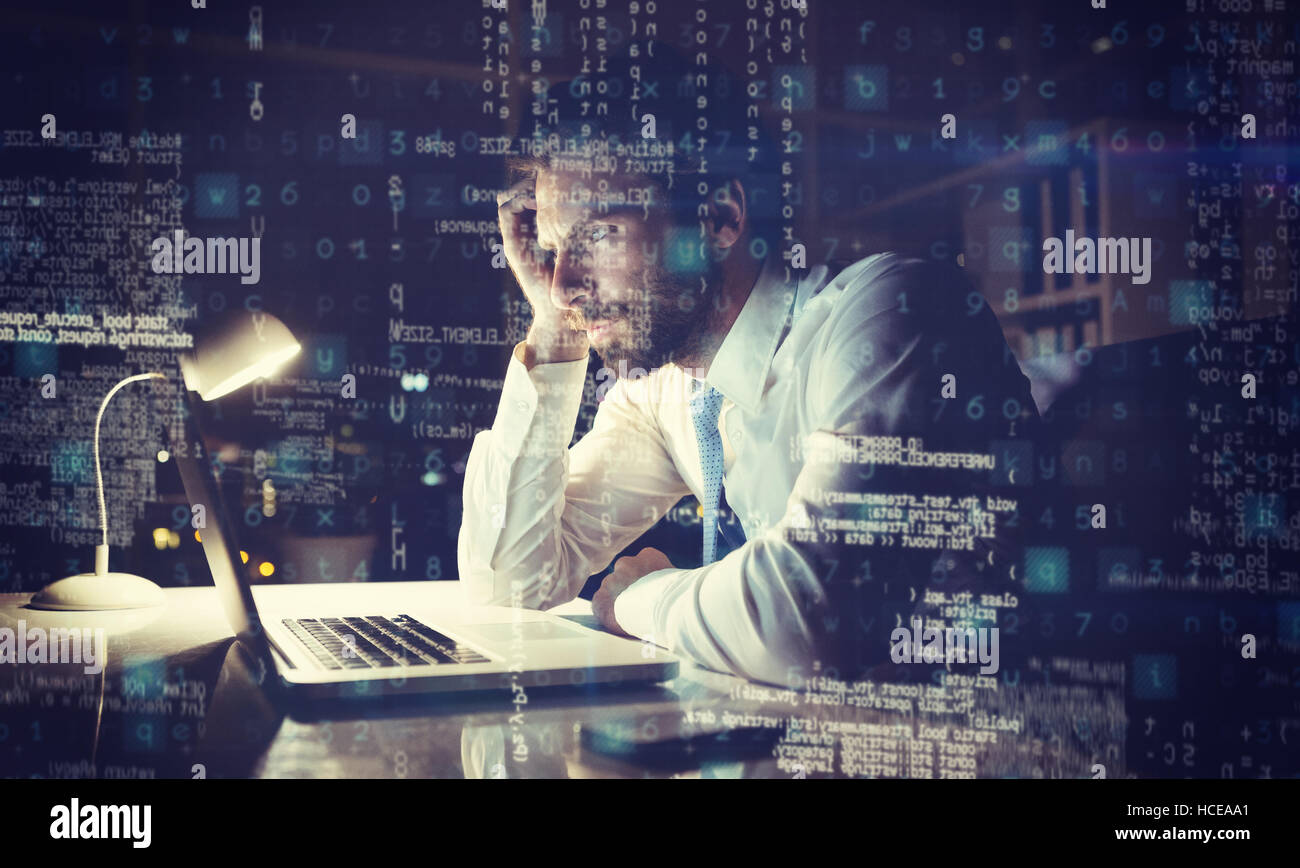 Working by night hi-res stock photography and images - Alamy