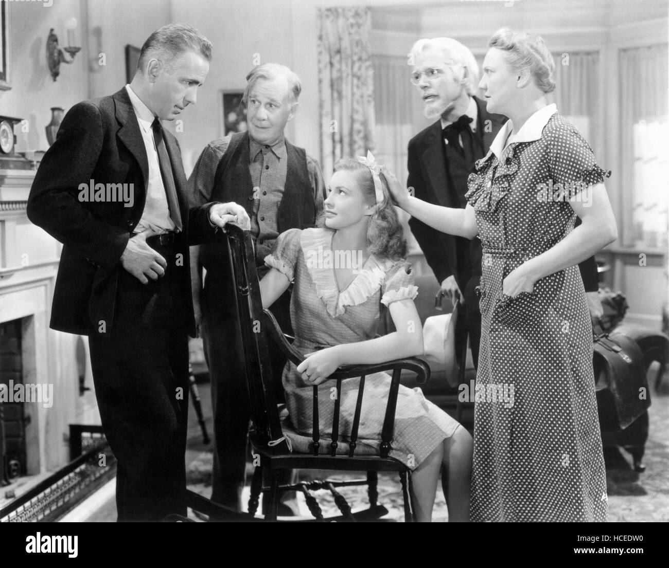 HIGH SIERRA, Humphrey Bogart, Henry Travers, Joan Leslie, Henry Hull ...