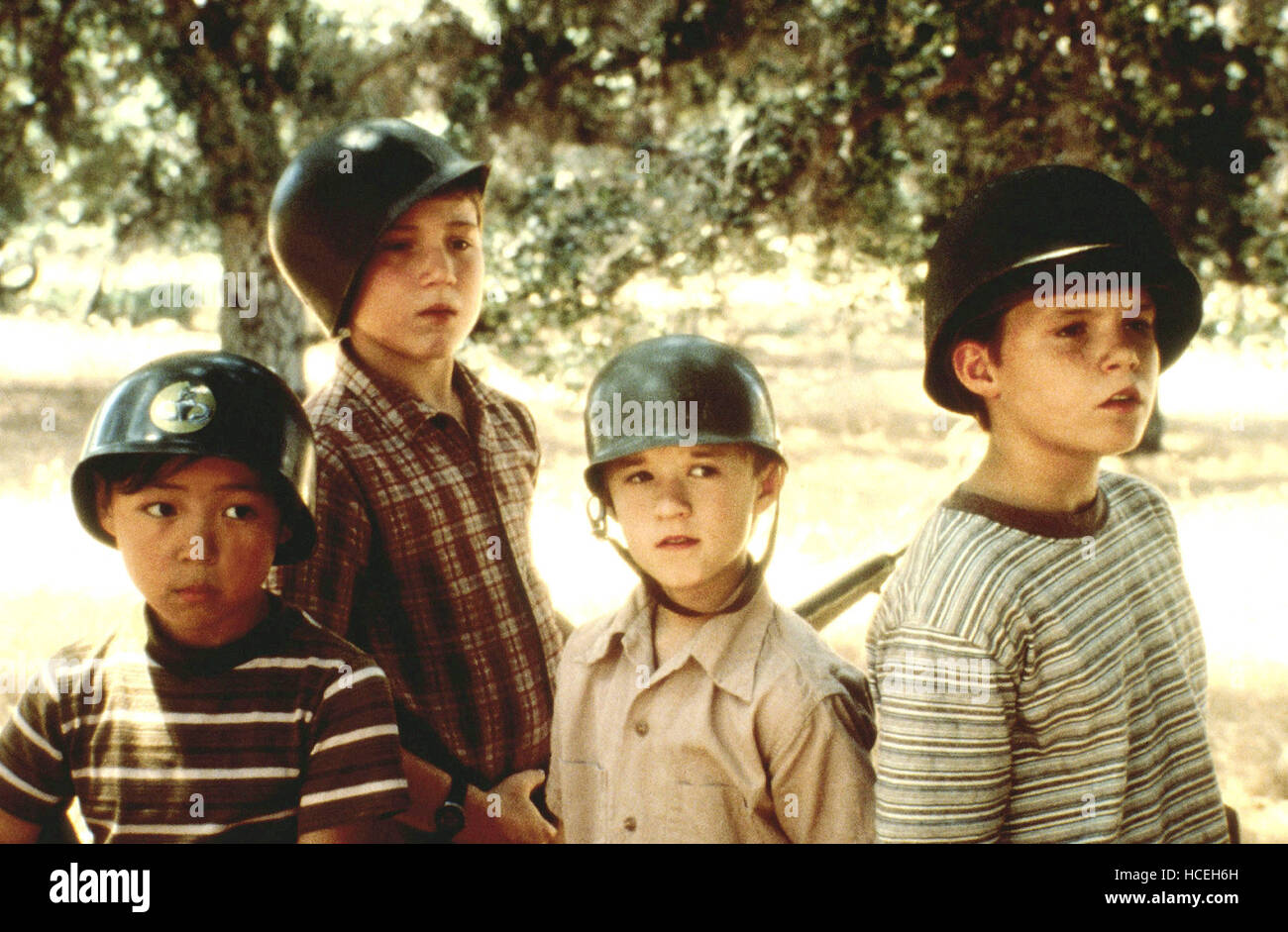 I'LL REMEMBER APRIL, Haley Joel Osment (3rd from left), 1999 Stock ...
