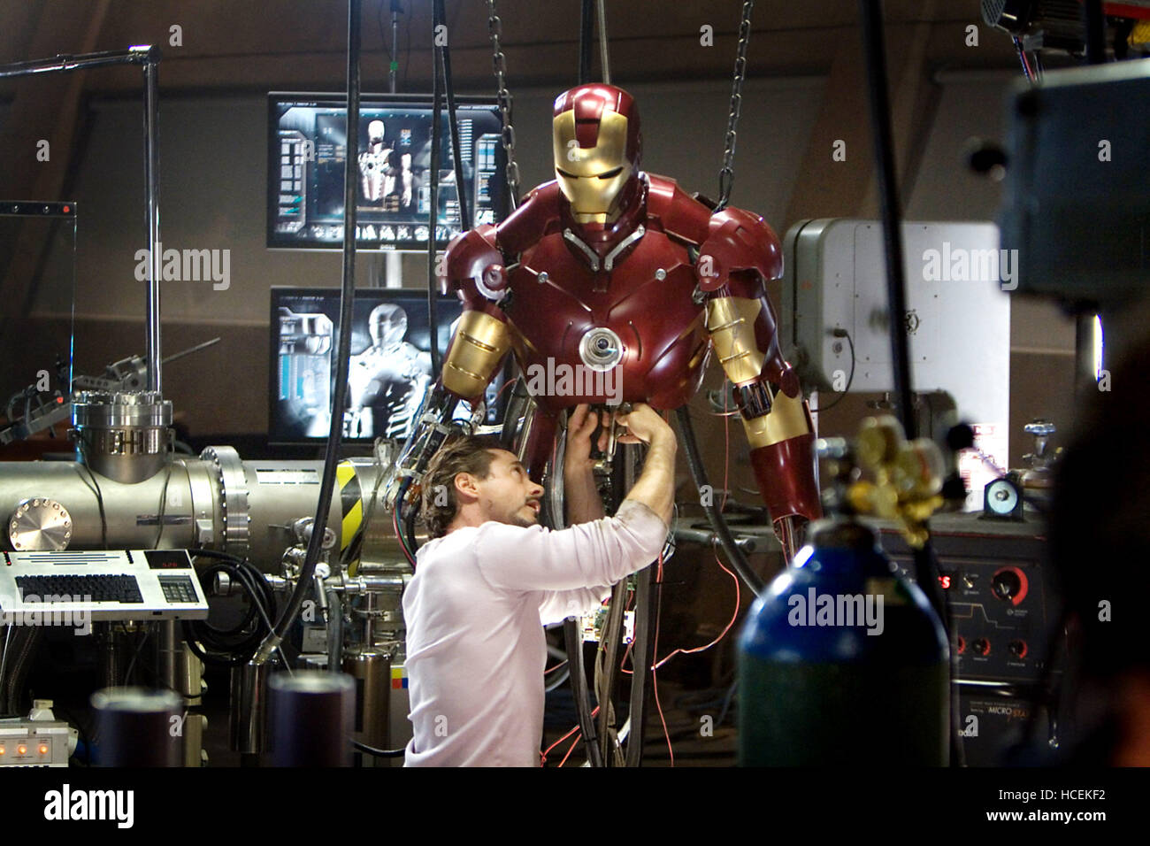 IRON MAN, Robert Downey Jr., 2008. ©Paramount/Courtesy Everett ...