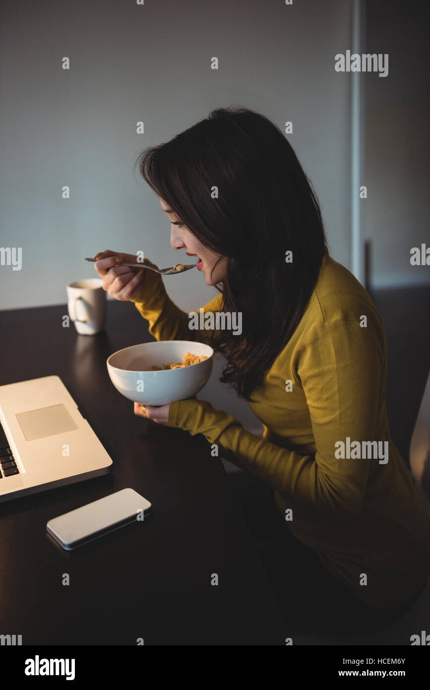 Asian study room hi-res stock photography and images - Alamy