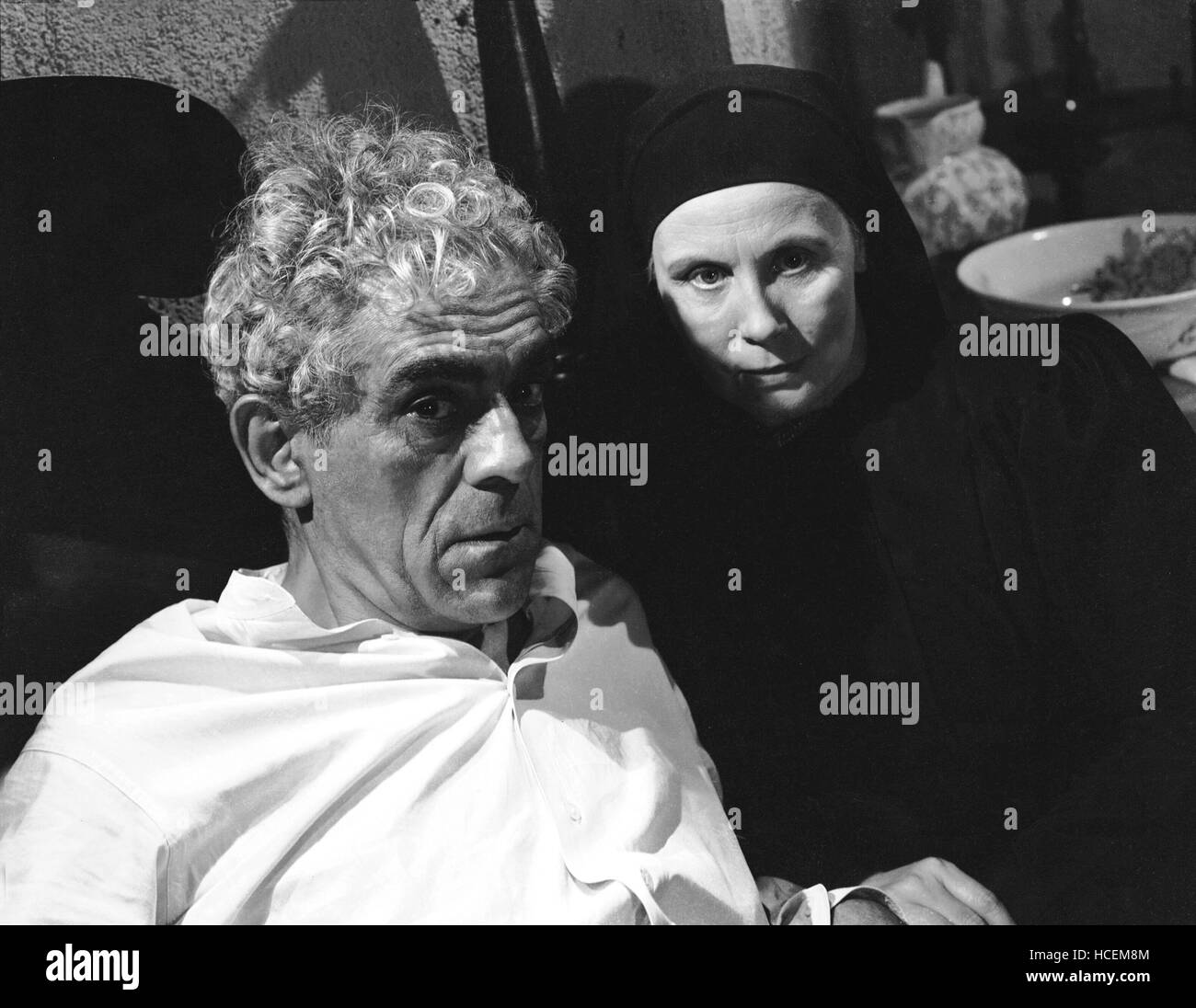 ISLE OF THE DEAD, Boris Karloff, Katherine Emery, 1945 Stock Photo - Alamy