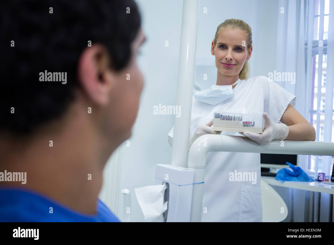 Doctor patient box hi-res stock photography and images - Alamy