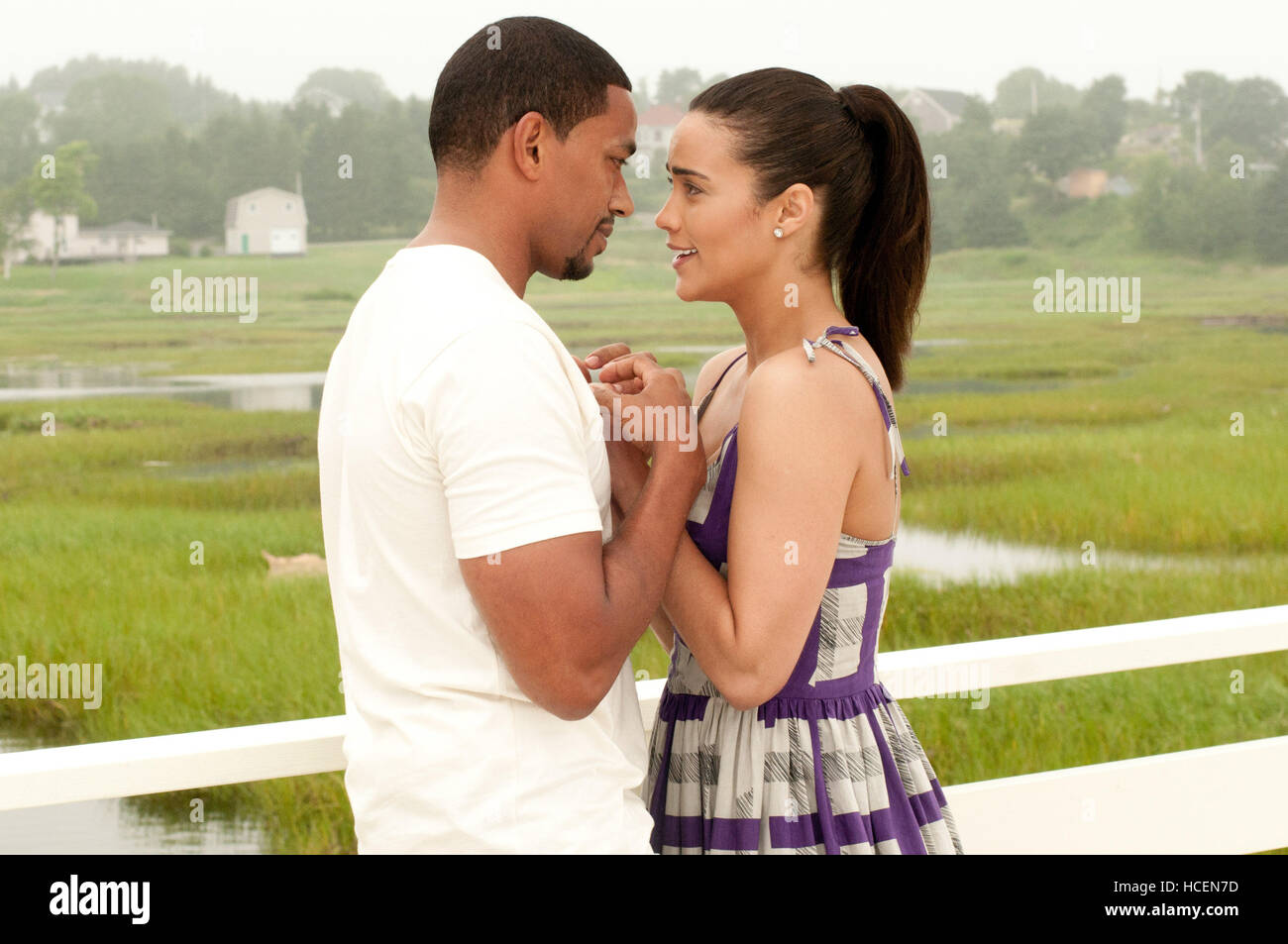 JUMPING THE BROOM, from left: Laz Alonso, Paula Patton, 2011. Ph ...
