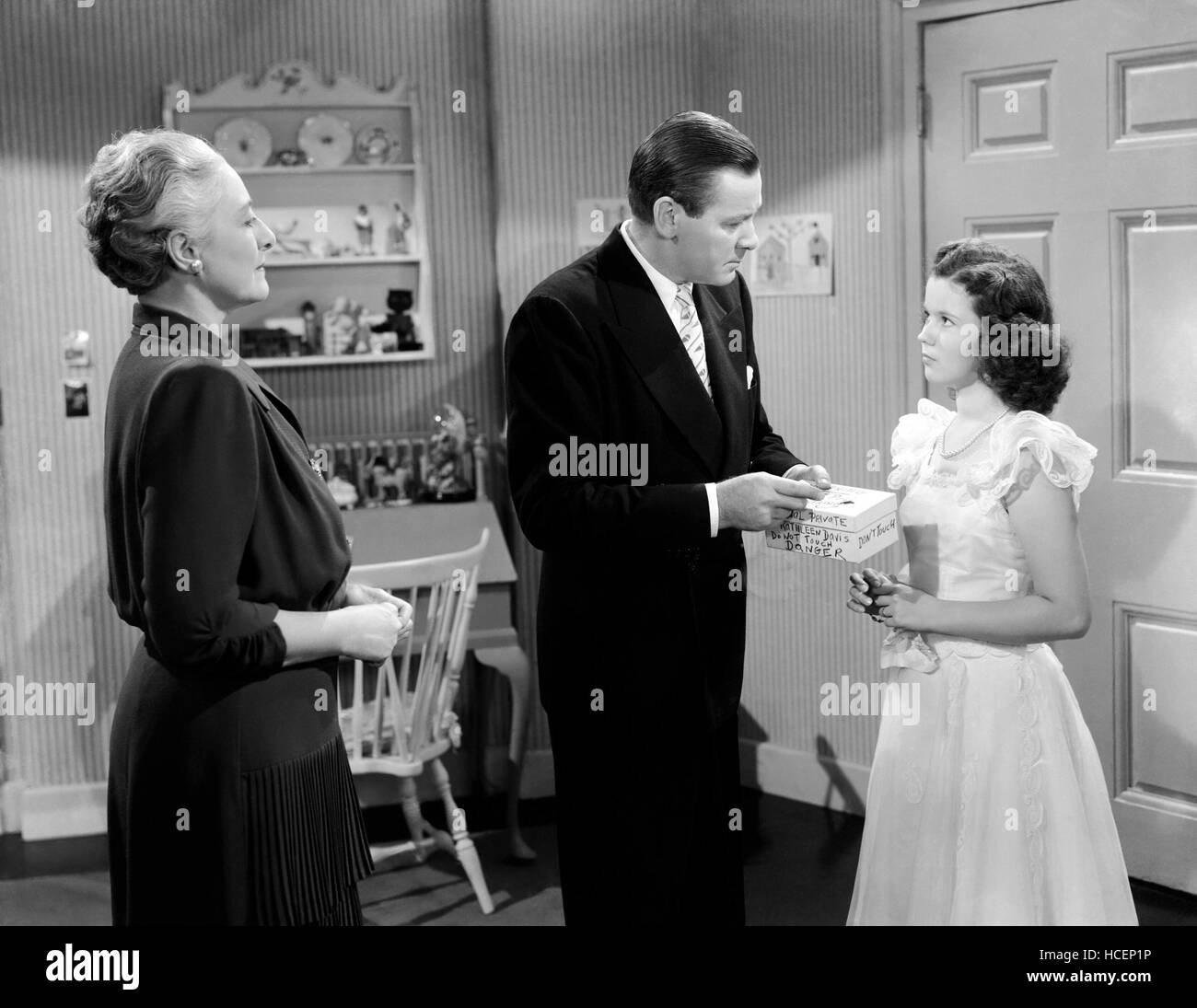 KATHLEEN, from left: Nella Walker, Herbert Marshall, Shirley Temple ...