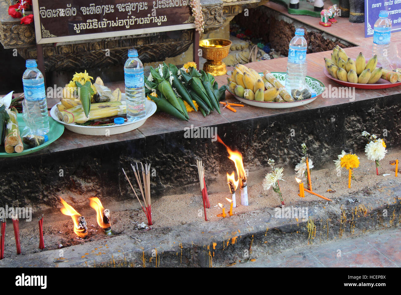 Buddhist altar food offerings hi-res stock photography and images - Alamy