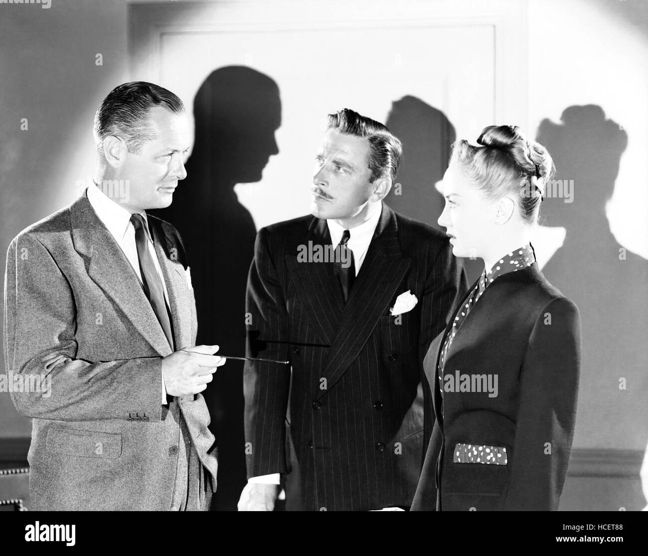 LADY IN THE LAKE, Robert Montgomery, Leon Ames, Audrey Totter, 1947 ...