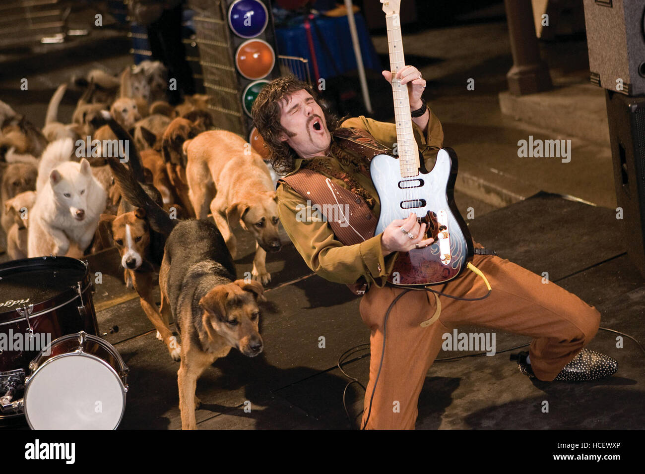 HOTEL FOR DOGS, Kevin Dillon, 2008. ©DreamWorks/courtesy Everett ...