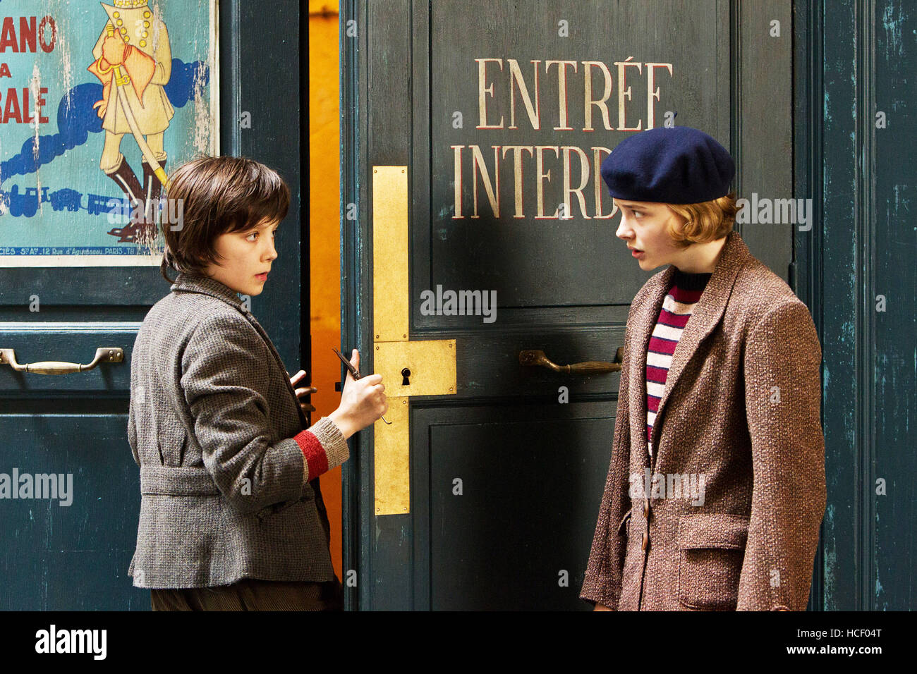 HUGO, from left: Asa Butterfield, Chloe Moretz, 2011. ph: Jaap ...