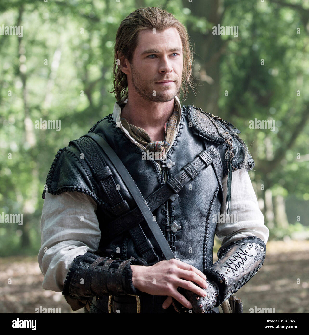 THE HUNTSMAN: WINTER'S WAR, Chris Hemsworth, 2016. ph: Giles Keyte ...