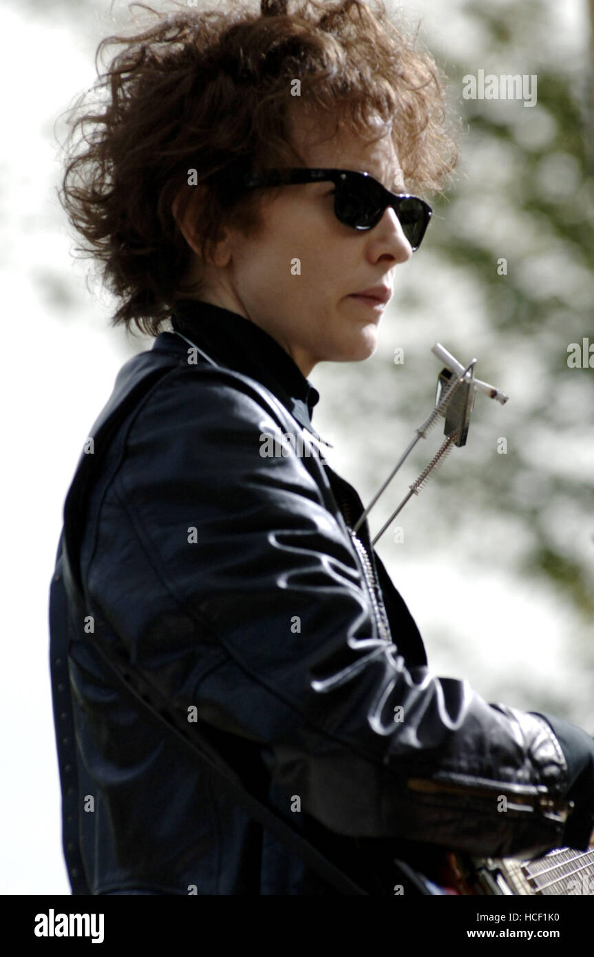 I'M NOT THERE, Cate Blanchett as Bob Dylan, 2007. ©Weinstein Company ...