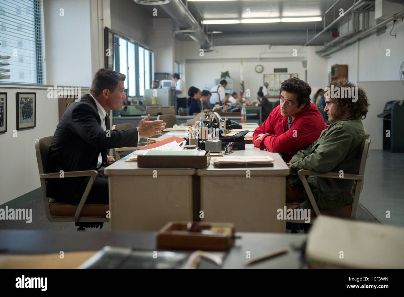 INHERENT VICE, from left: Josh Brolin, Benecio Del Toro, Joaquin ...