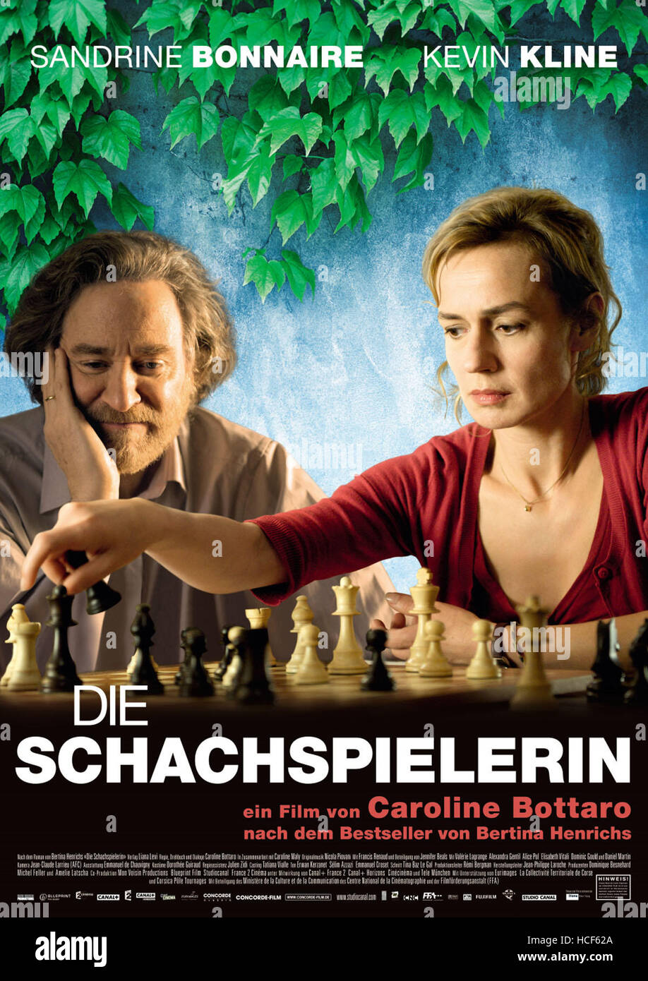 QUEEN TO PLAY, (aka JOUEUSE), from left: Kevin Kline, Sandrine Bonnaire ...