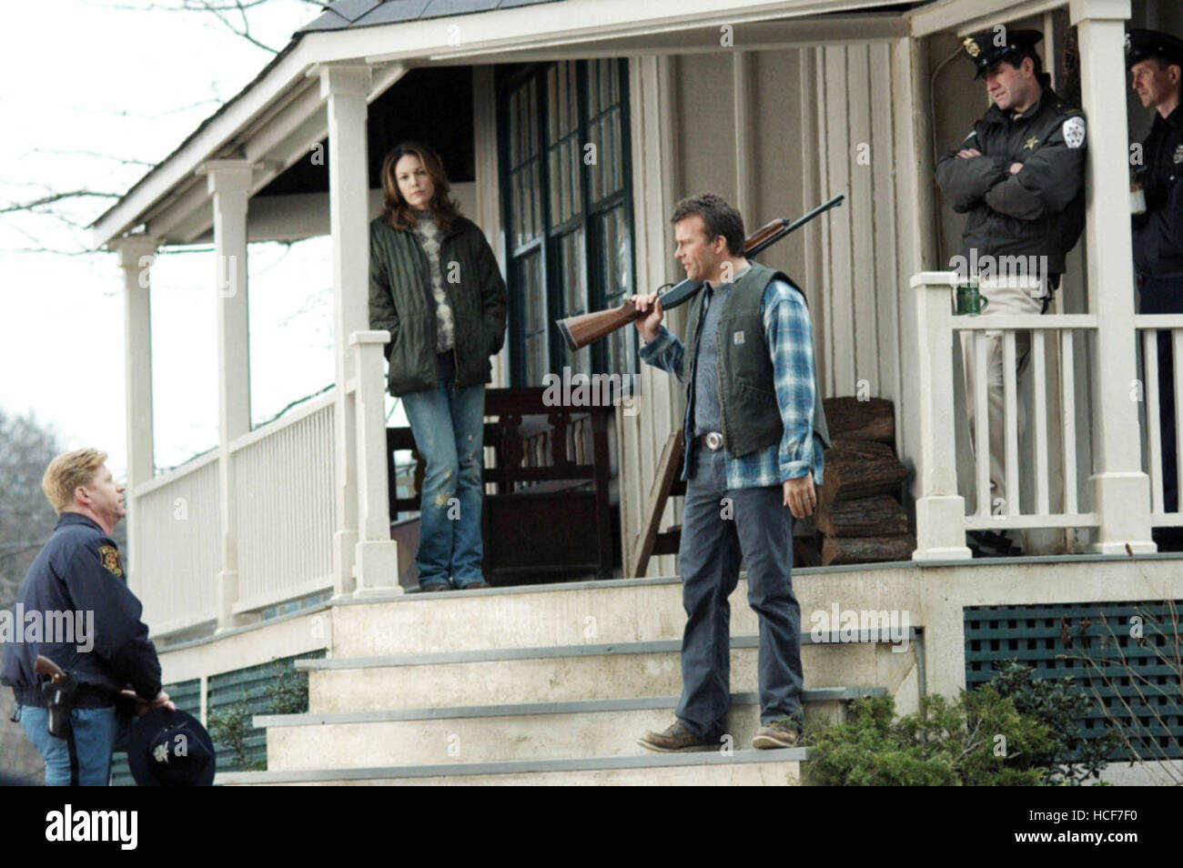 KILLSHOT, from left: Tim Campbell, Diane Lane, Thomas Jane (shotgun ...