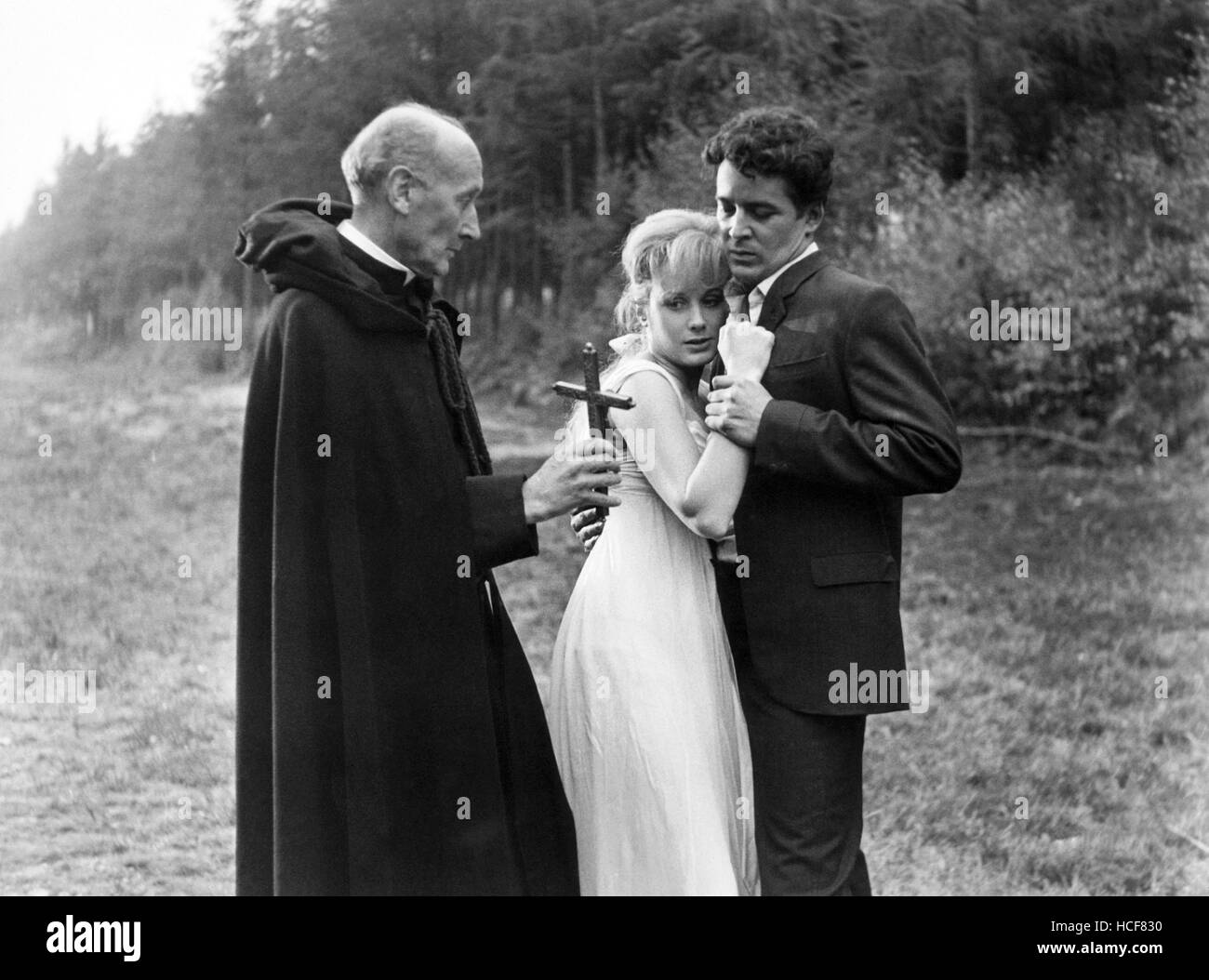 THE KISS OF THE VAMPIRE, from left: Noel Howlett, Jennifer Daniel ...